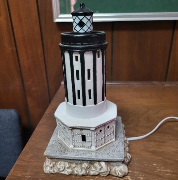 Lefton | Accents | Vintage 995 Lefton Los Angeles Harbor Cable Crossing ...